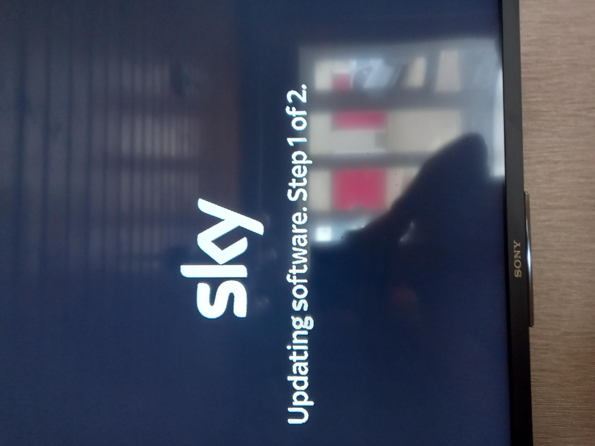 Sky Q main box stuck on software update | Sky Community