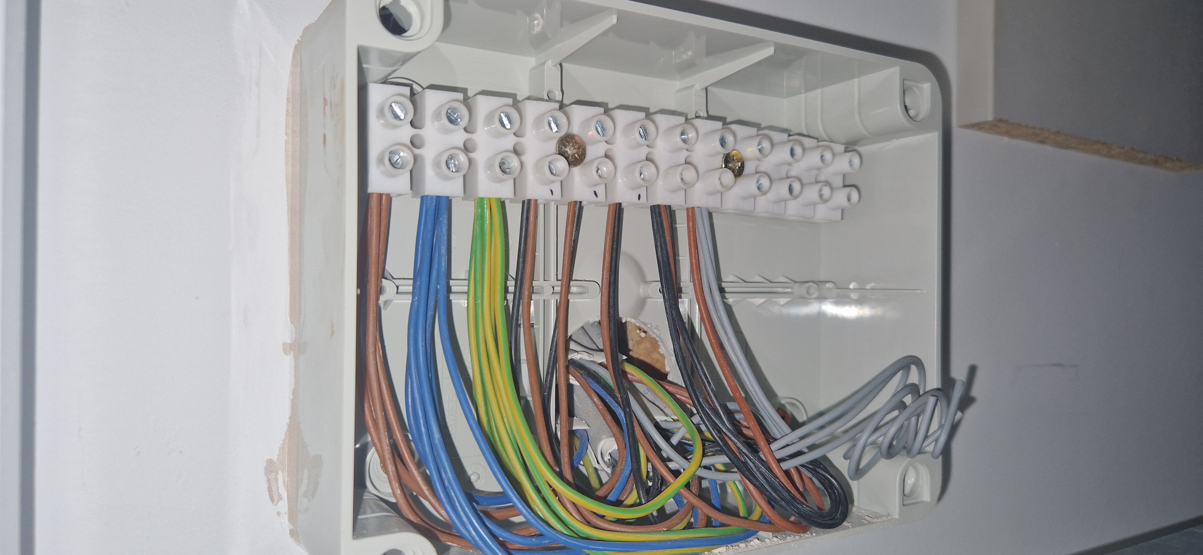 SIRO Engineer Did not Connect SIRO Box to the Hous... | Sky Community