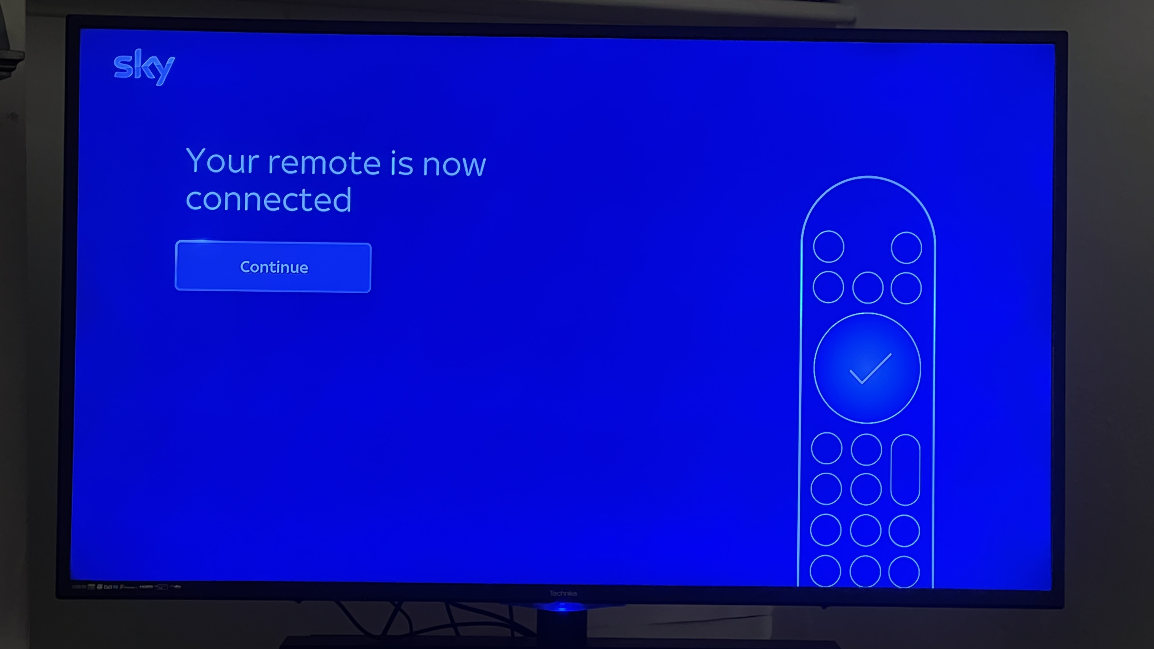 Glass (puck) remote is confused | Sky Community